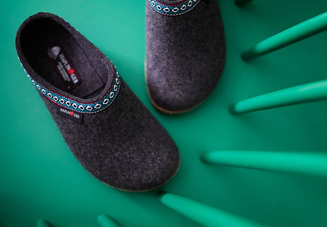 HAFLINGER Unisex Felt Clogs | Grizzly Franzl, graphite