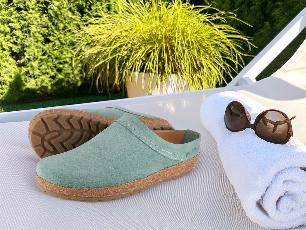 HAFLINGER Women Nubuck Leather Clogs | Malmö, Mint