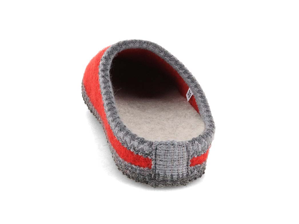 Living Kitzbühel Women Slippers| Uni crochet, Red