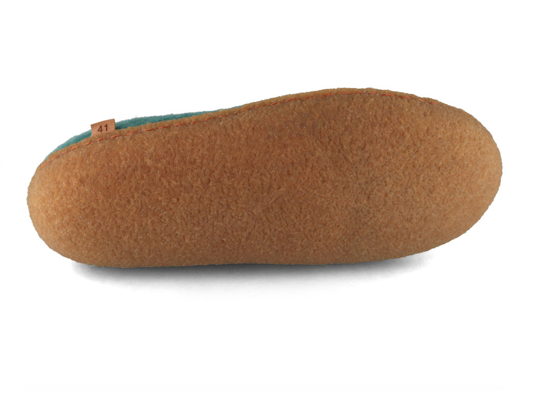 WoolFit Sherpa – Wool Slippers for Narrow Feet